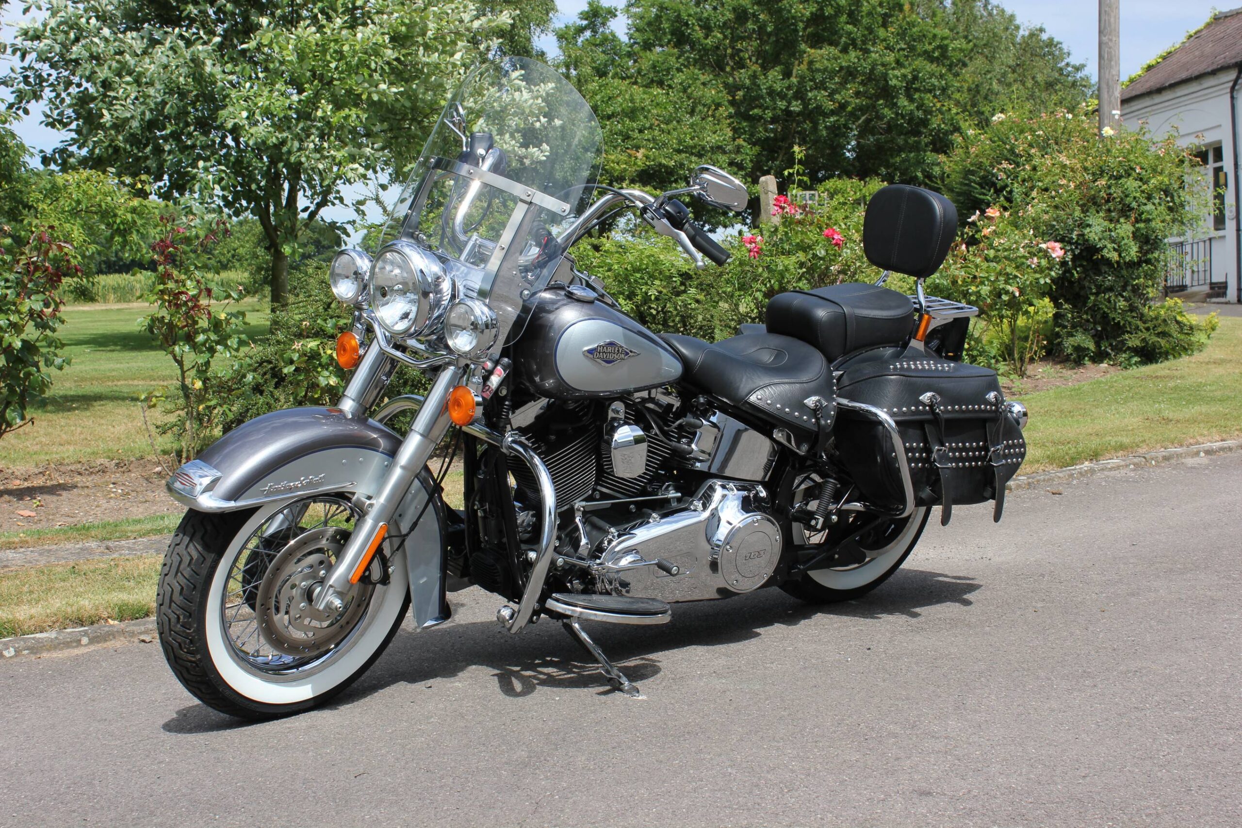 Harley Heritage Classic FLSTC 103 STC ABS - Shmoo Automotive