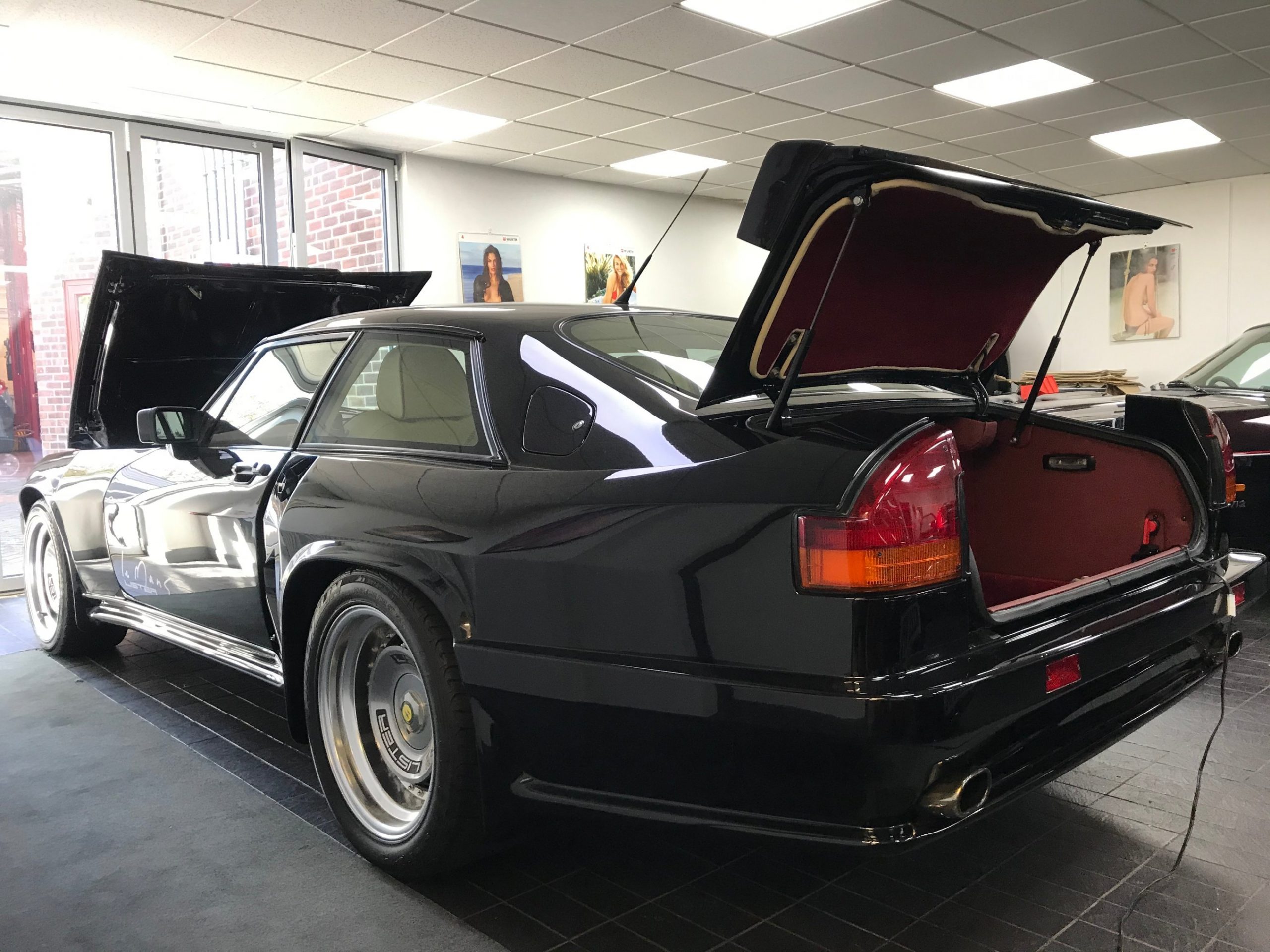 Jaguar Lister Le Mans Coupe - 6Spd Manual - 7.0 V12 Twin Supercharged ...