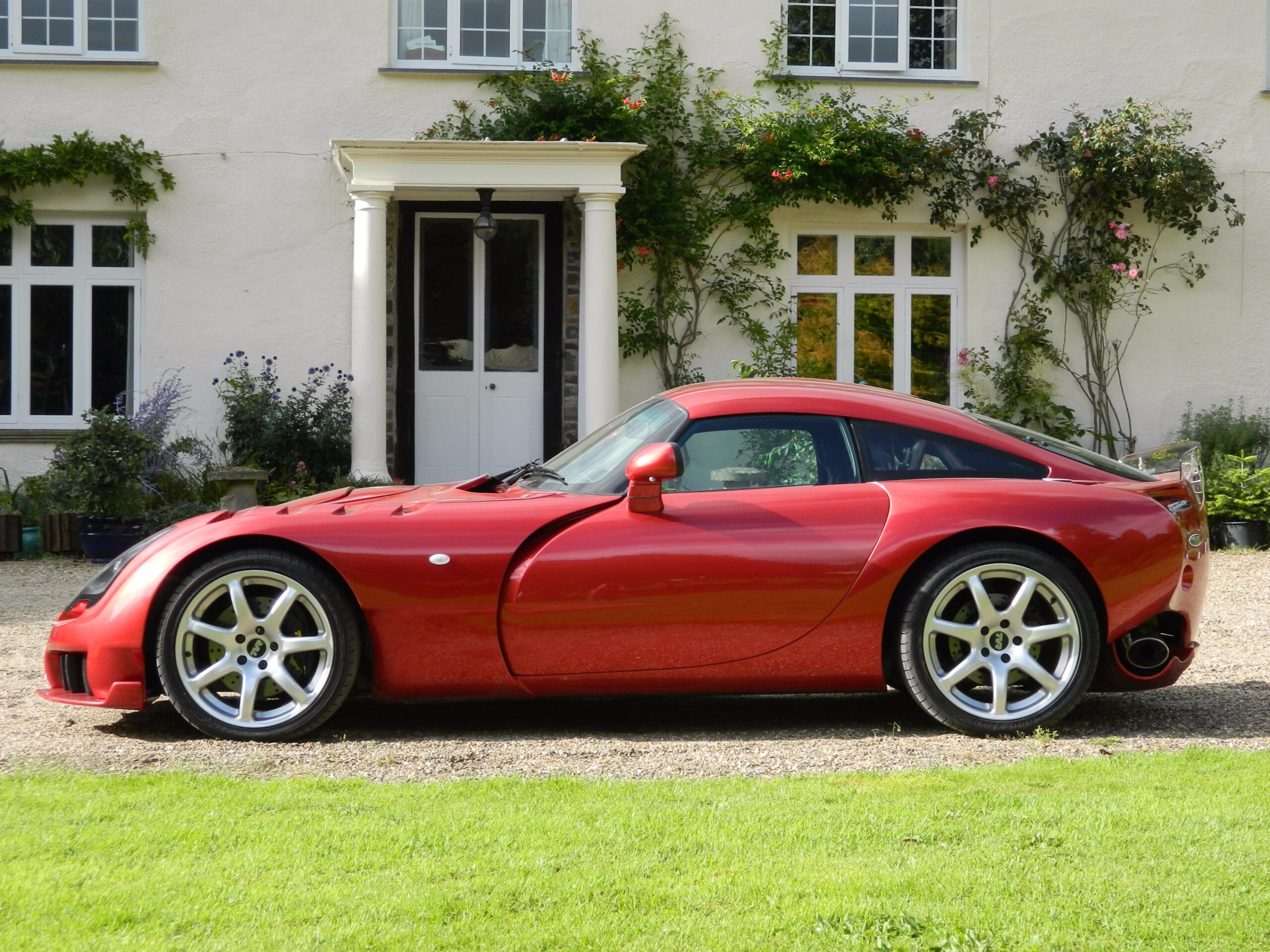 2005 TVR Sagaris - Red Glow Pearl - Black Hide - 9,800 miles. - Shmoo ...