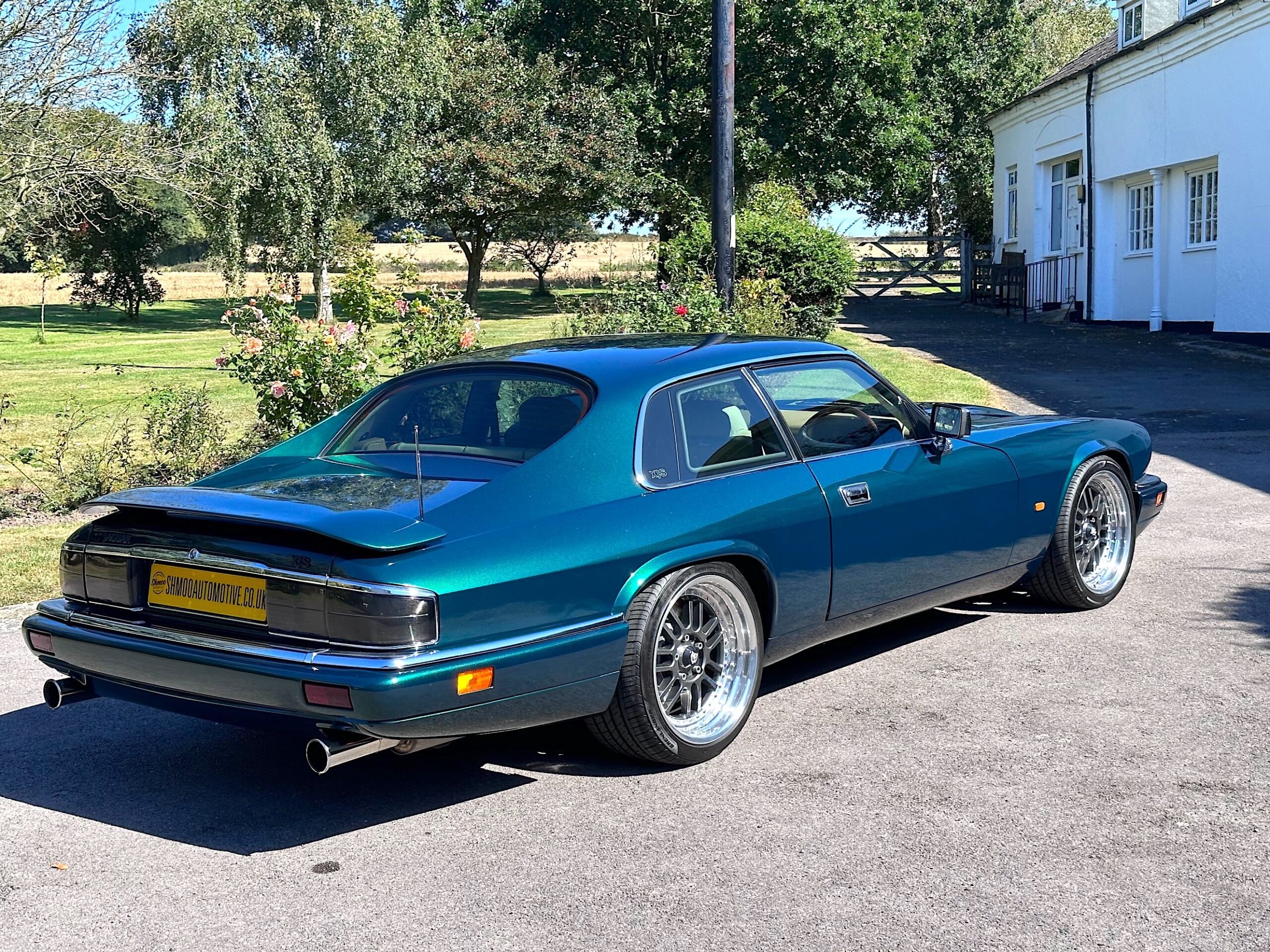 Jaguar XJS 4.0 Celebration - Retro-mod - Shmoo Automotive