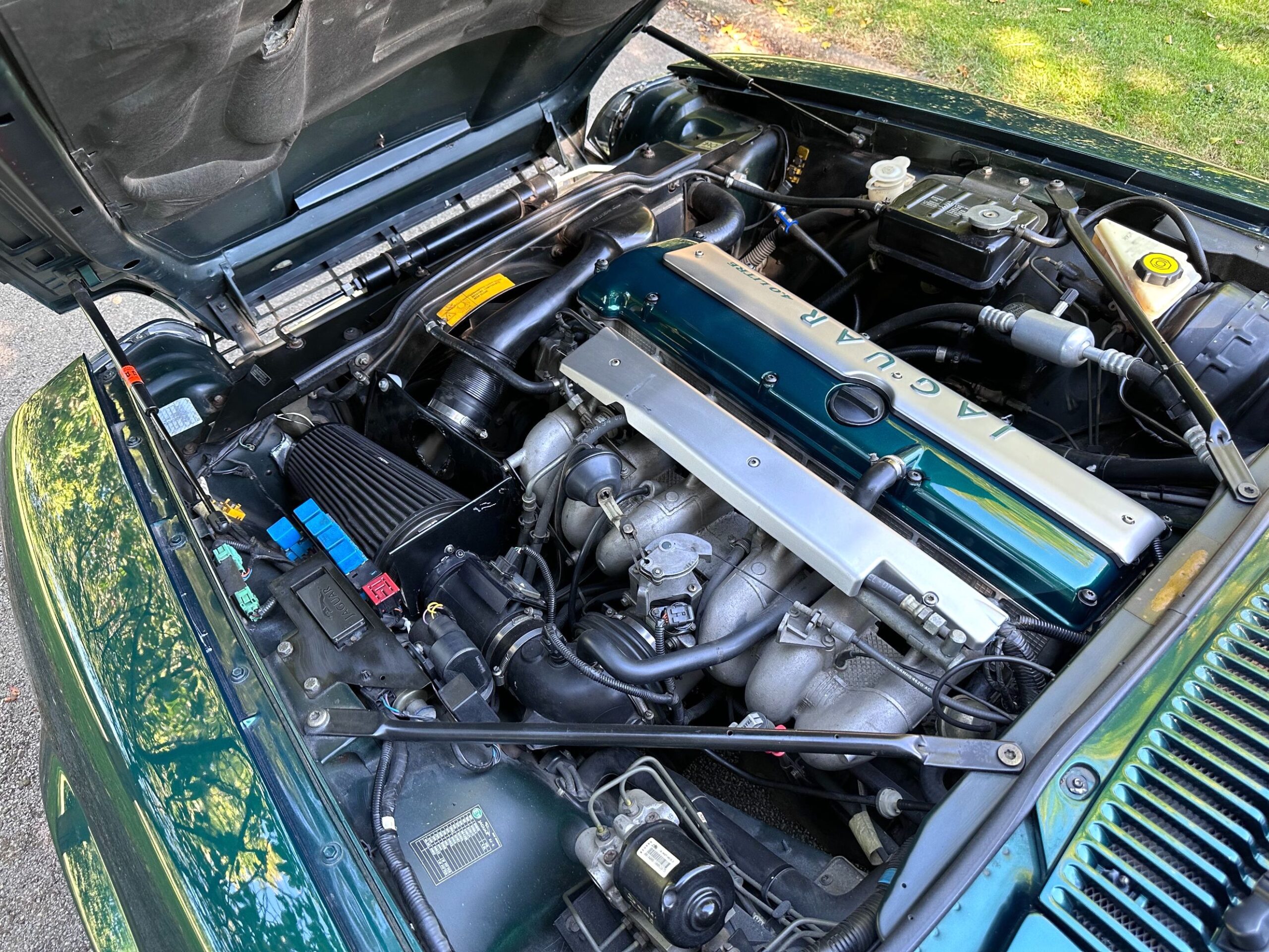 Jaguar XJS 4.0 Celebration - Retro-mod - Shmoo Automotive