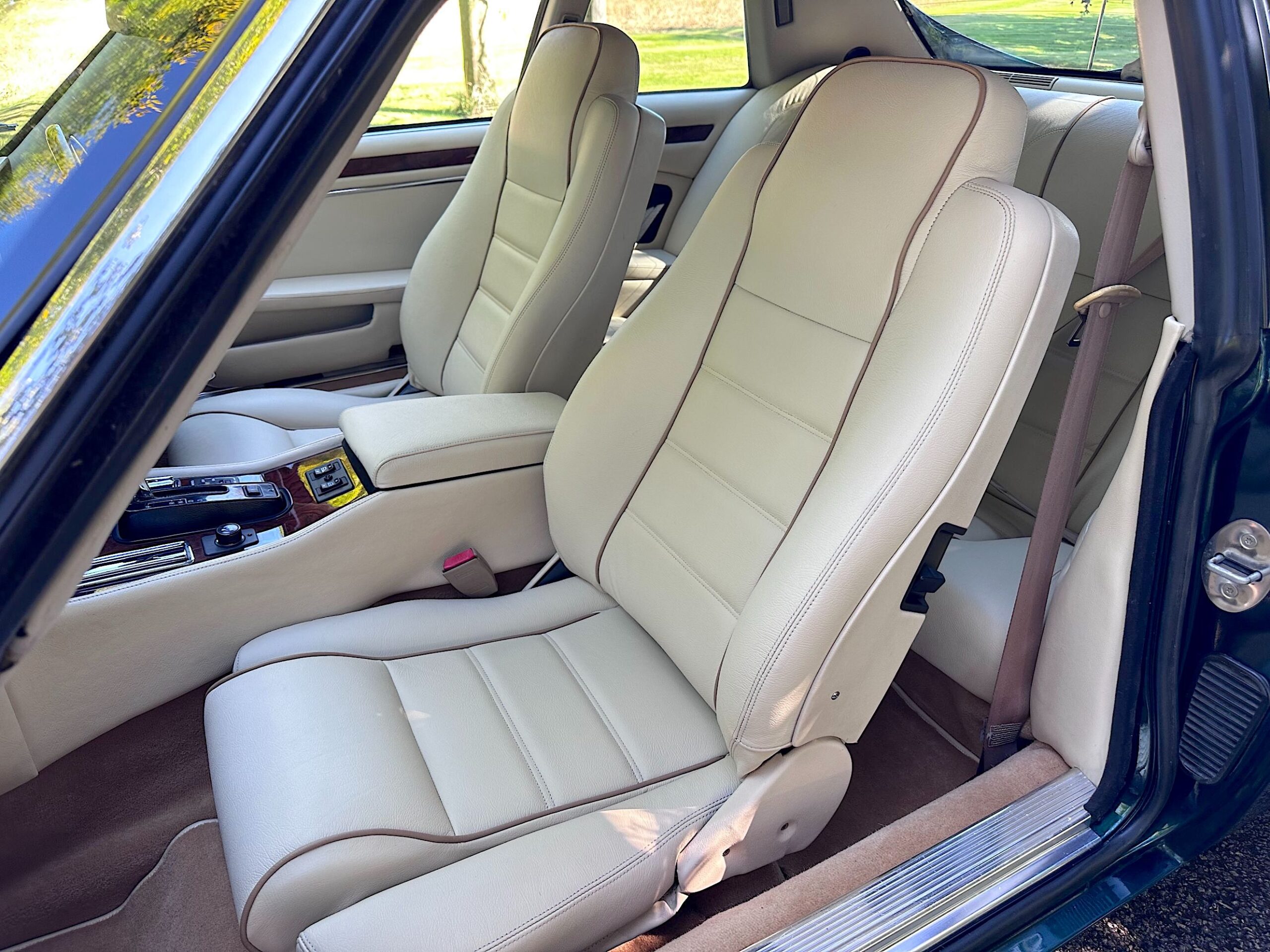 Jaguar XJS 4.0 Celebration - Retro-mod - Shmoo Automotive