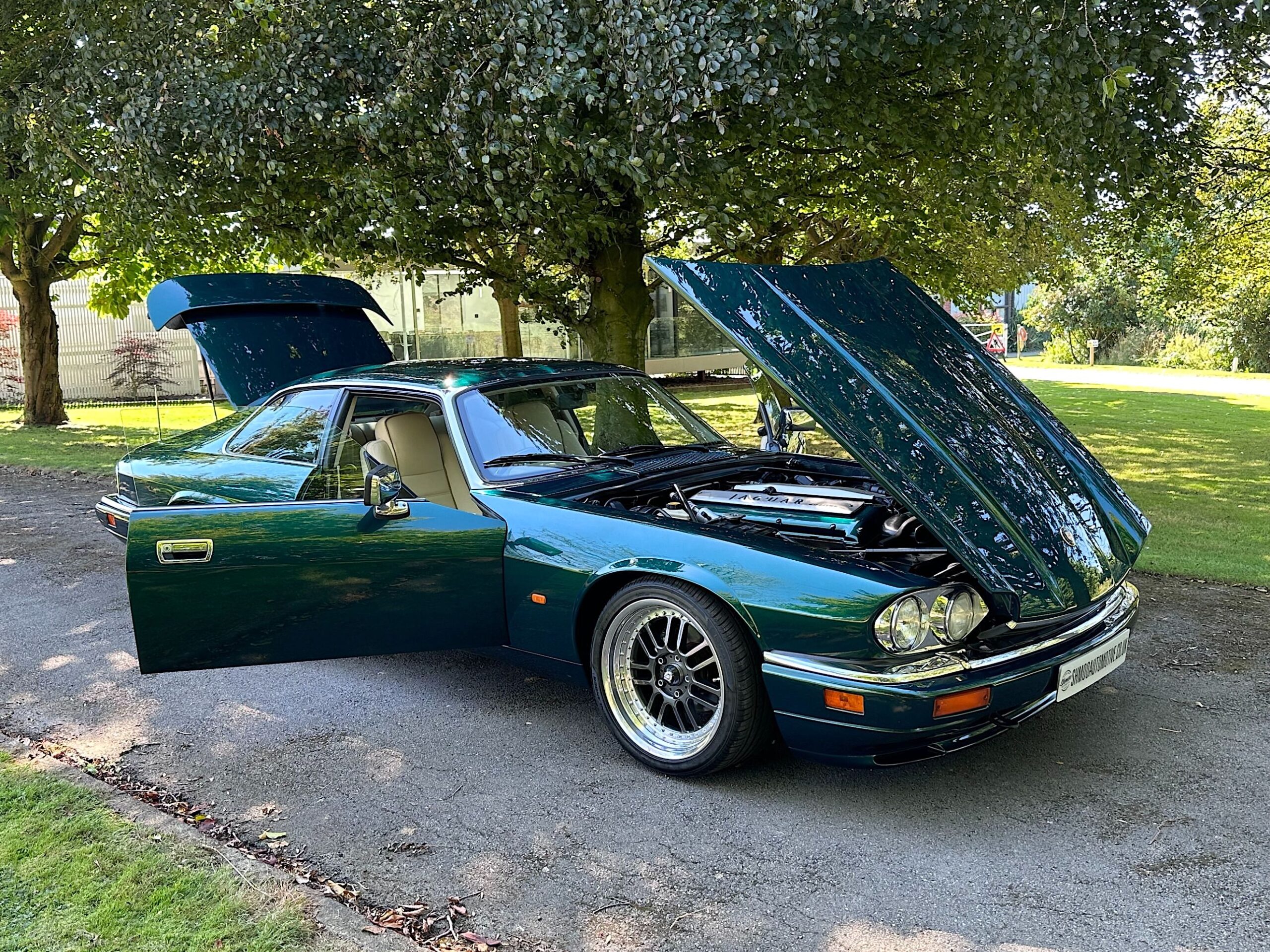 Jaguar XJS 4.0 Celebration - Retro-mod - Shmoo Automotive